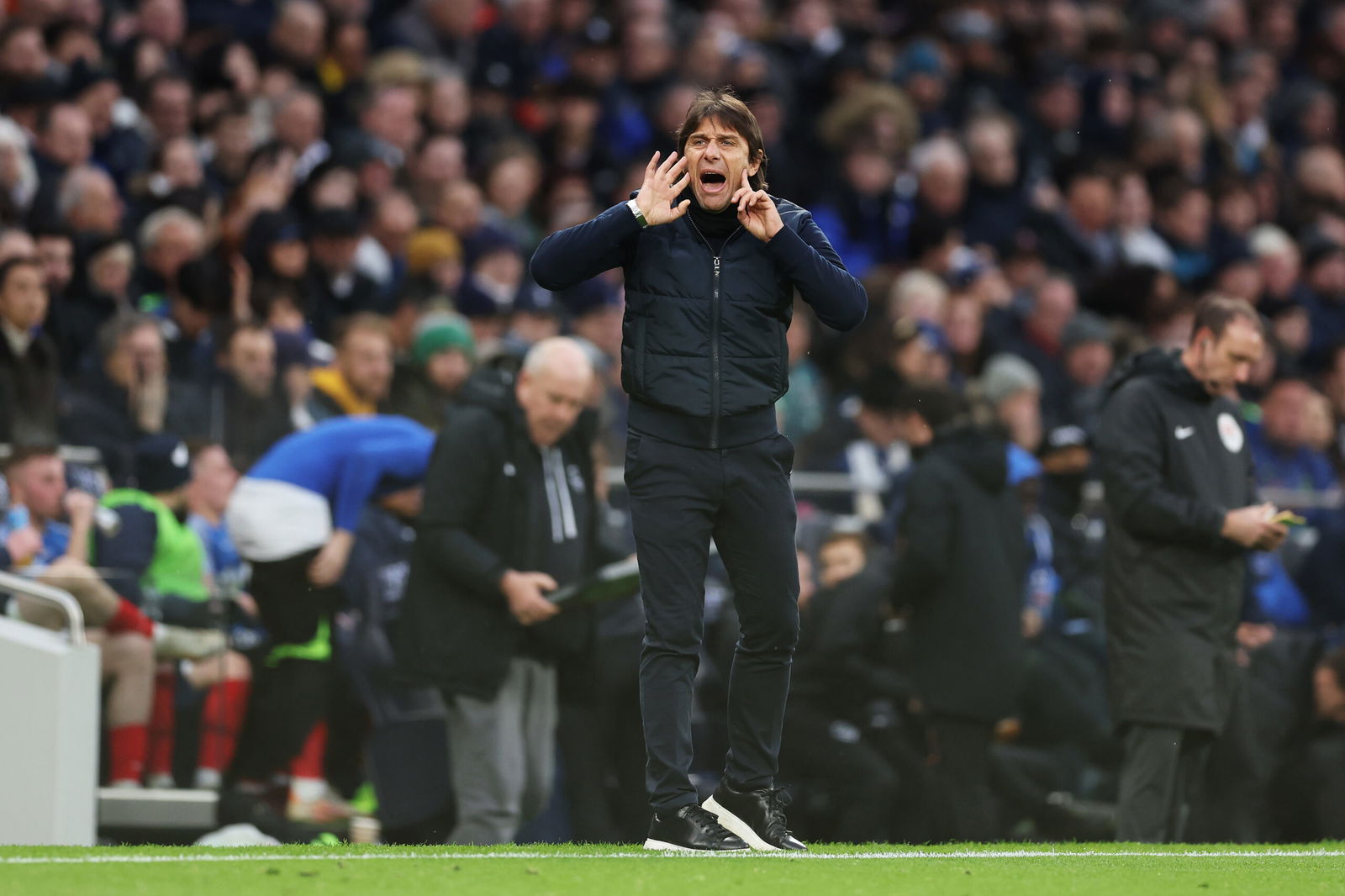 Tottenham manager outlines bold Manchester City Premier League title ...