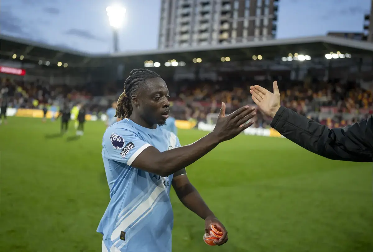 Craig Bellamy provides hilarious “phone booth” analogy on Manchester ...