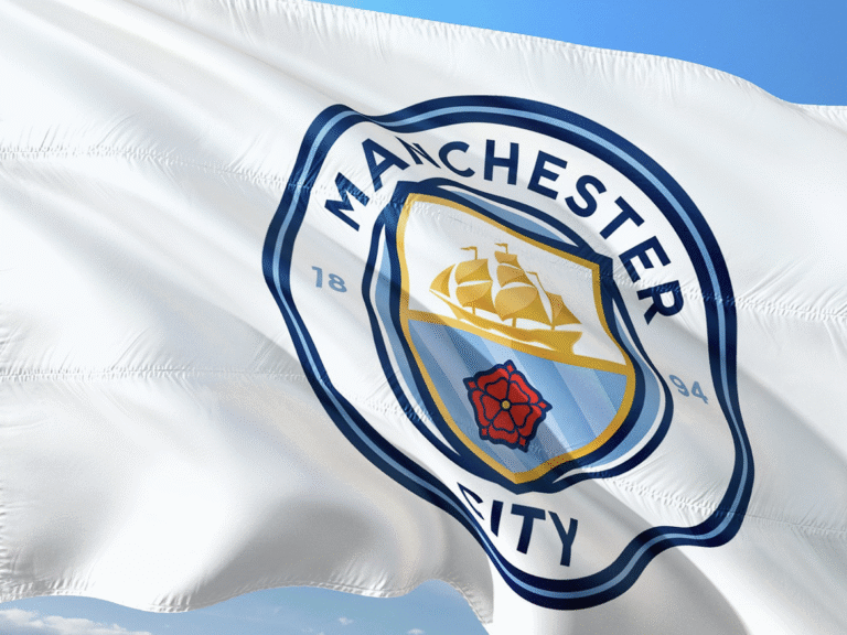 Beyond the Pitch: How Manchester City fans are using social media ...