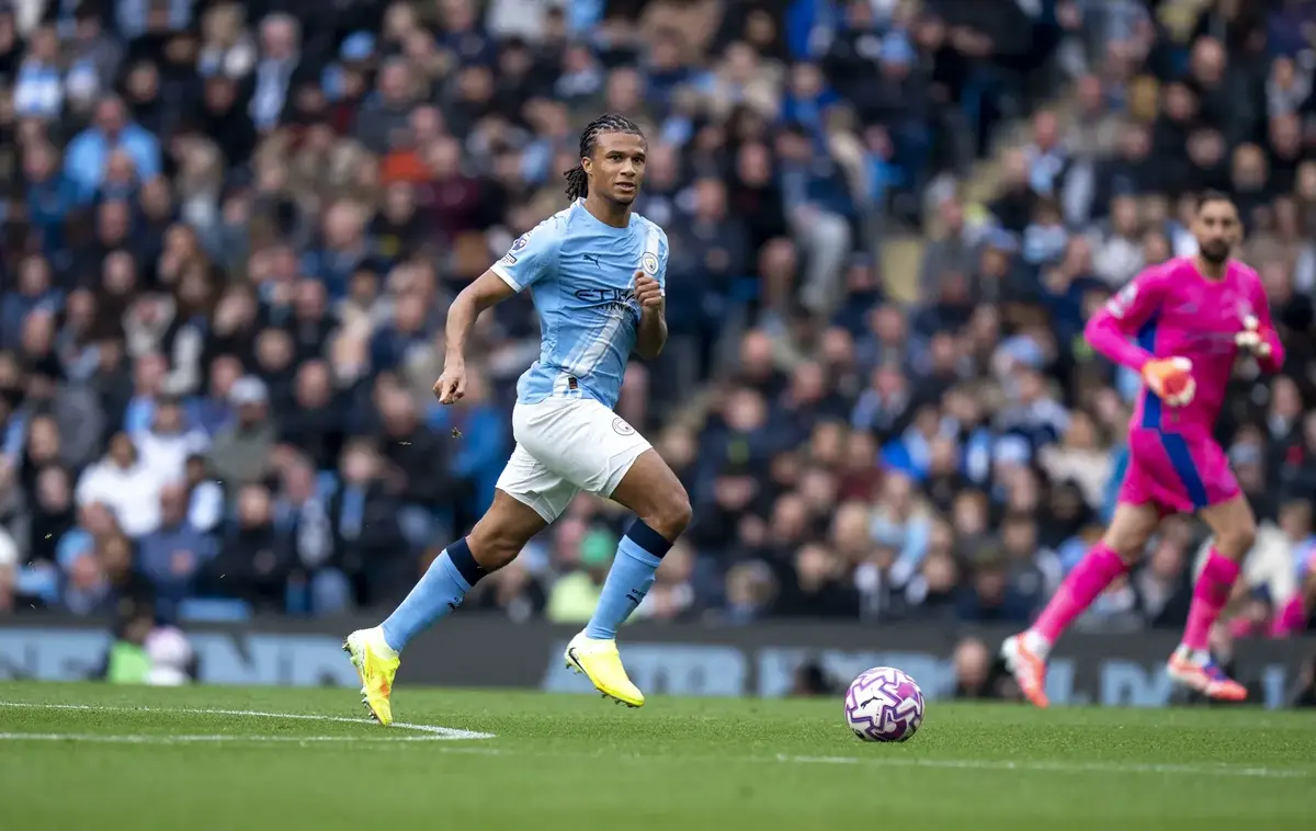 Trio of European giants target €35 million Manchester City defender ...