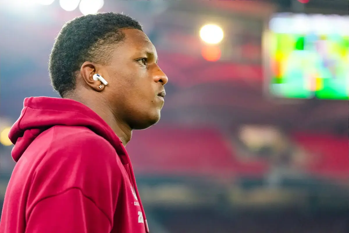 Manchester City in right-back battle with Bayern Munich ahead of ...