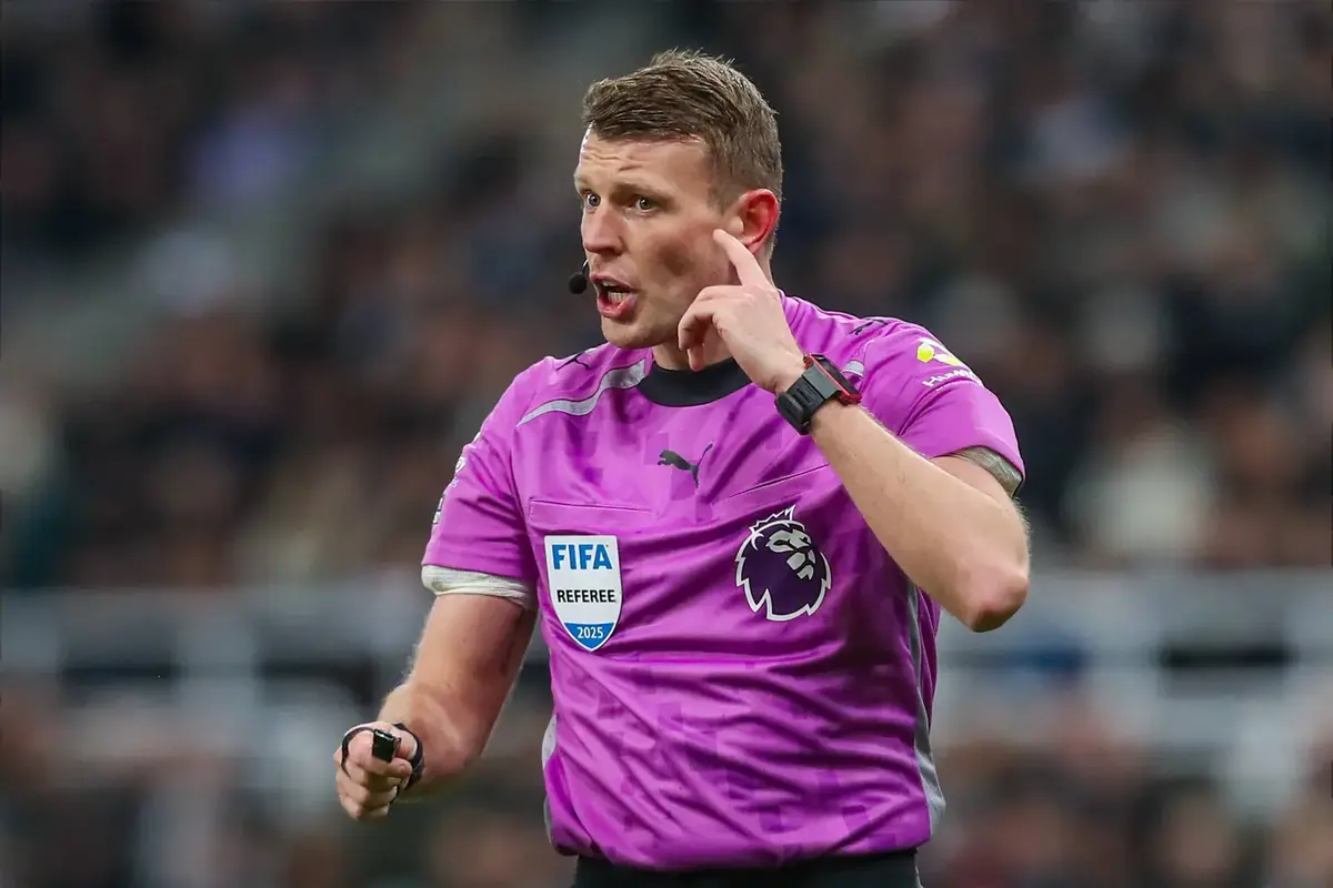 Match Officials: Sam Barrott to referee Manchester City vs Brentford in ...