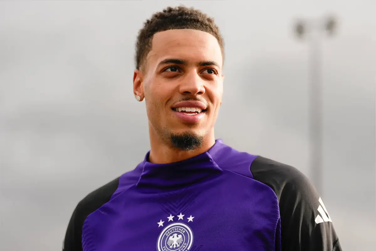 Manchester City enter Premier League four-way battle for former academy ...