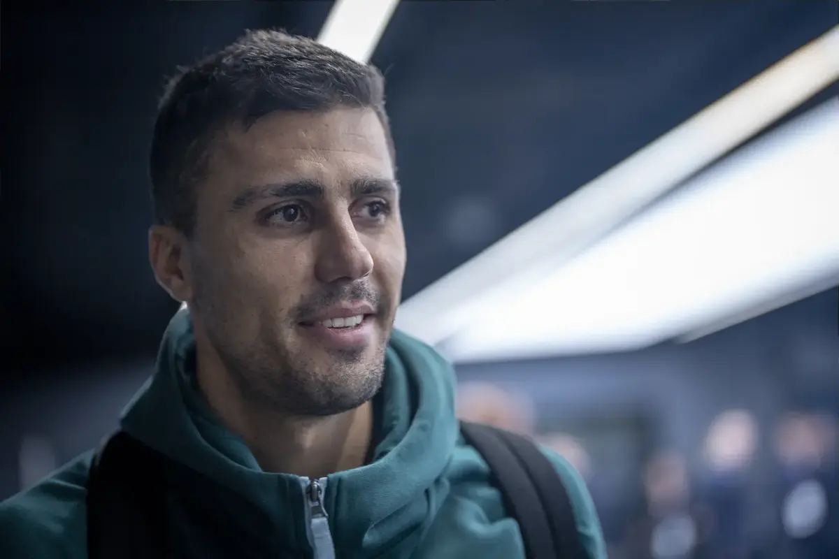 Real Madrid make transfer decision on Rodri amid Manchester City ...