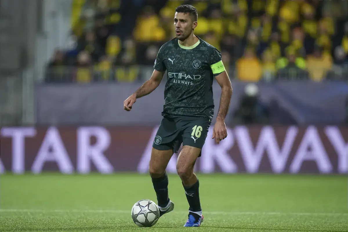 Rodri Receives Formal Man City Contract Offer Amid Real Madrid Links